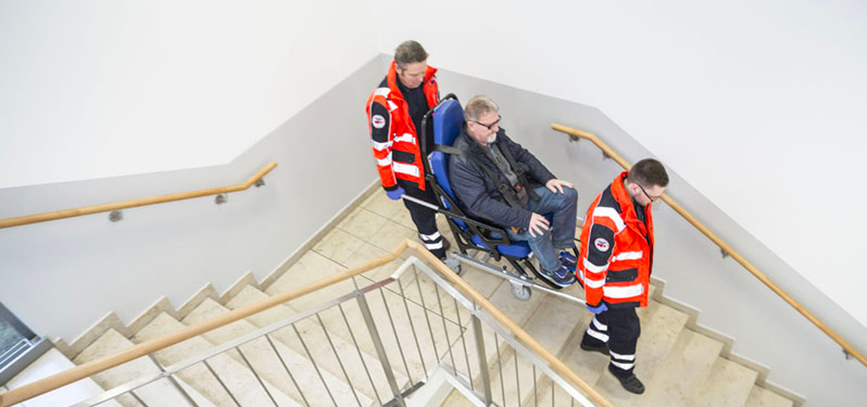 Ihr Krankentransport in Hamburg | DKT - Die Krankentransport GmbH